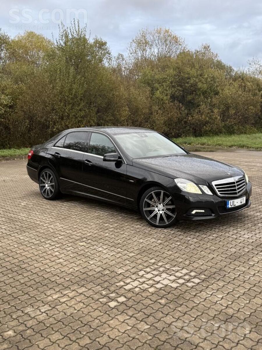 Melns Mercedes-Benz E 350 2010 Ventspils, ar dzinēja tilpumu 3.00 L un nobraukumu 250 tūkst. km par 8250 €, foto 5 vietnē AUTOMOTO.COM.LV