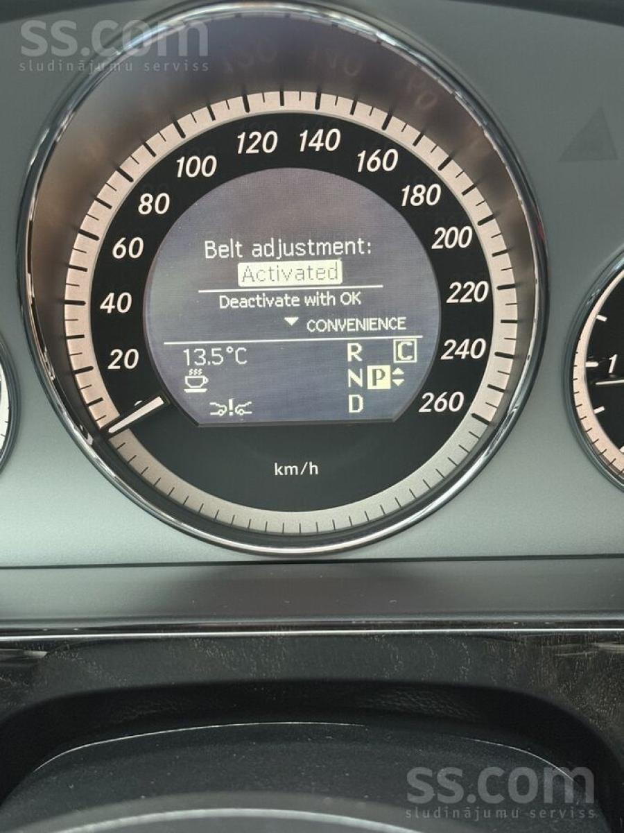 Melns Mercedes-Benz E 350 2010 Ventspils, ar dzinēja tilpumu 3.00 L un nobraukumu 250 tūkst. km par 8250 €, foto 15 vietnē AUTOMOTO.COM.LV