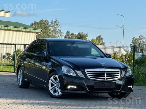 Black Mercedes-Benz E 350 2011 in Riga, with an engine capacity of 3.00 L and mileage of 0 thousand km for 8750 €, photo 3 on AUTOMOTO.COM.LV