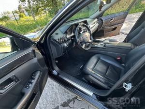 Melns Mercedes-Benz E 350 2011 Rīga, ar dzinēja tilpumu 3.00 L un nobraukumu 0 tūkst. km par 8750 €, foto 14 vietnē AUTOMOTO.COM.LV