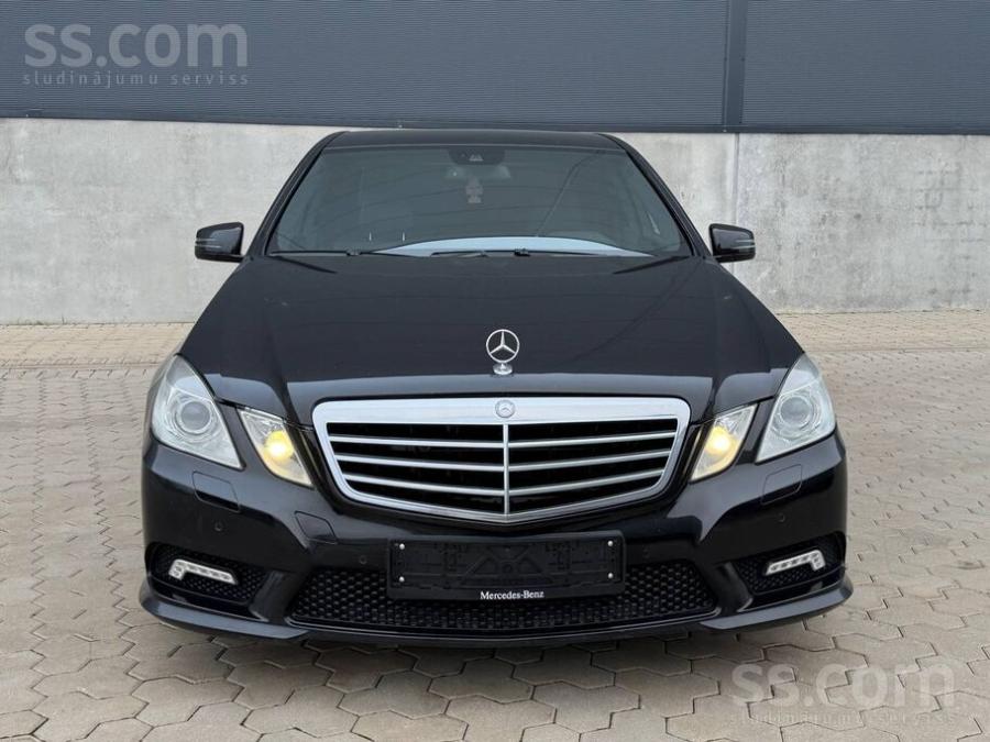 Black Mercedes-Benz E 350 2011 in Riga, with an engine capacity of 3.00 L and mileage of 0 thousand km for 10000 €, photo 9 on AUTOMOTO.COM.LV