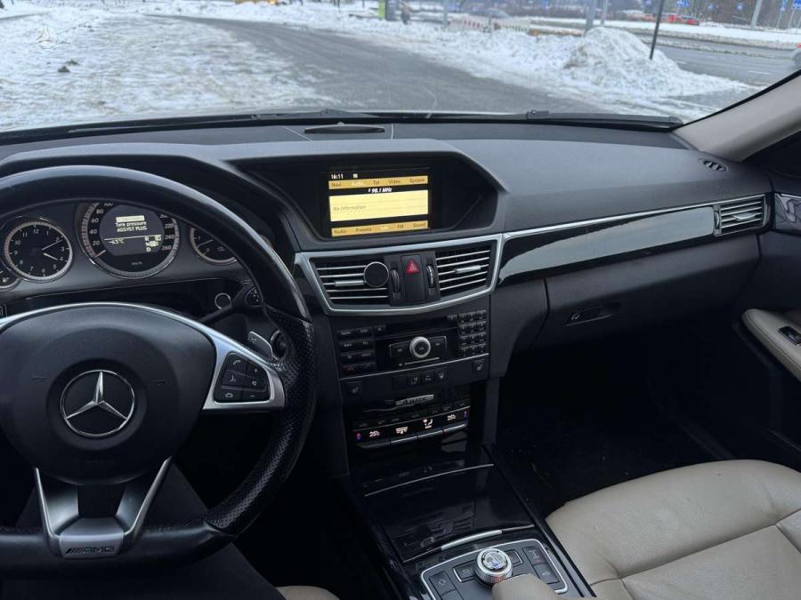 Black Mercedes-Benz E 350 2011 in Vilnius, with an engine capacity of 2.99 L and mileage of 194 thousand km for 13400 €, photo 14 on AUTOMOTO.COM.LV