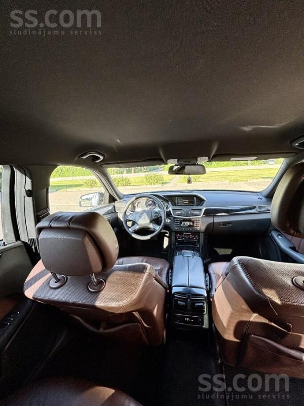 Black Mercedes-Benz E 350 2011 in Riga, with an engine capacity of 3.00 L and mileage of 356 thousand km for 8300 €, photo 6 on AUTOMOTO.COM.LV