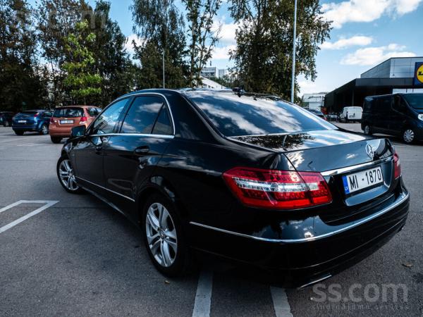 Melns Mercedes-Benz E 350 2011 Rīga, ar dzinēja tilpumu 3.00 L un nobraukumu 251 tūkst. km par 9500 €, foto 2 vietnē AUTOMOTO.COM.LV