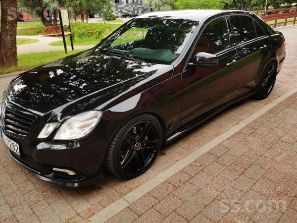 Black Mercedes-Benz E 350 2011 in Kuldiga, with an engine capacity of 3.50 L and mileage of 275 thousand km for 12500 €, photo 4 on AUTOMOTO.COM.LV