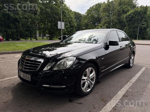 Melns Mercedes-Benz E 350 2011 Rīga, ar dzinēja tilpumu 3.00 L un nobraukumu 399 tūkst. km par 8000 €, foto 1 vietnē AUTOMOTO.COM.LV