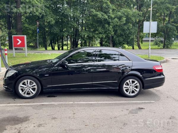 Melns Mercedes-Benz E 350 2011 Rīga, ar dzinēja tilpumu 3.00 L un nobraukumu 399 tūkst. km par 8000 €, foto 2 vietnē AUTOMOTO.COM.LV