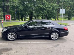 Melns Mercedes-Benz E 350 2011 Rīga, ar dzinēja tilpumu 3.00 L un nobraukumu 399 tūkst. km par 8000 €, foto 3 vietnē AUTOMOTO.COM.LV