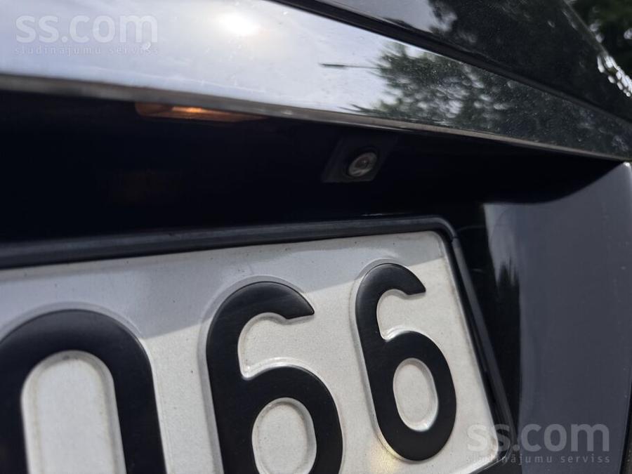 Melns Mercedes-Benz E 350 2011 Rīga, ar dzinēja tilpumu 3.00 L un nobraukumu 399 tūkst. km par 8000 €, foto 10 vietnē AUTOMOTO.COM.LV