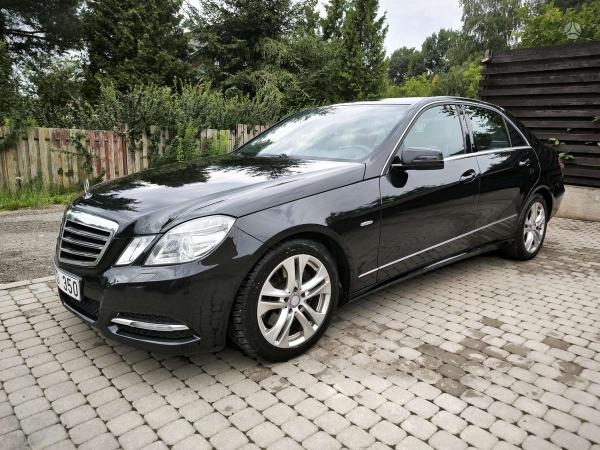 Melns Mercedes-Benz E 350 2011 Viļņa, ar dzinēja tilpumu 2.99 L un nobraukumu 345 tūkst. km par 5750 €, foto 6 vietnē AUTOMOTO.COM.LV