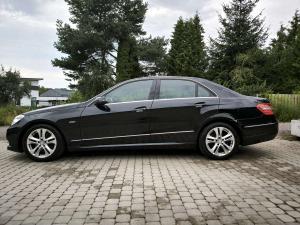 Черный Мерседес E 350 2011 в Вильнюс, объемом двигателя 2.99 л и пробегом 345 тыс. км за 5750 €, фото 8 на AUTOMOTO.COM.LV