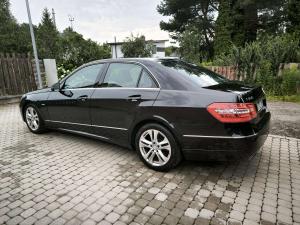 Черный Мерседес E 350 2011 в Вильнюс, объемом двигателя 2.99 л и пробегом 345 тыс. км за 5750 €, фото 14 на AUTOMOTO.COM.LV