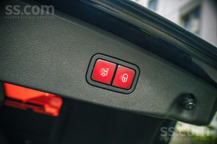 Черный Мерседес E 350 2011 в Рига, объемом двигателя 3.00 л и пробегом 0 тыс. км за 7990 €, фото 24 на AUTOMOTO.COM.LV