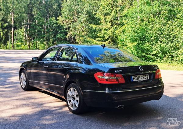 Black Mercedes-Benz E 350 2012 in Alytus, with an engine capacity of 3.50 L and mileage of 266 thousand km for 8000 €, photo 3 on AUTOMOTO.COM.LV