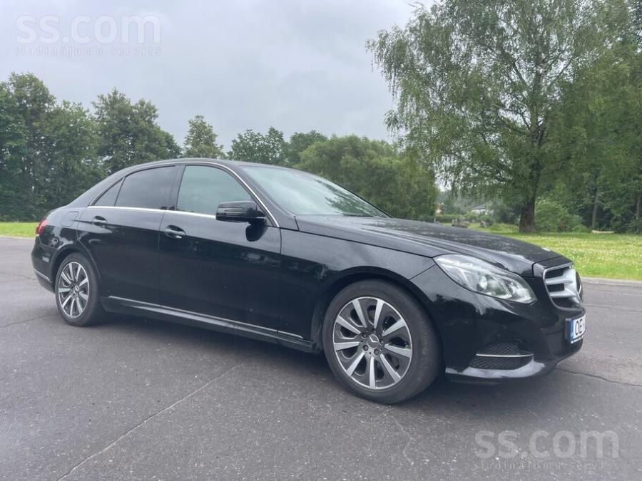 Black Mercedes-Benz E 350 2013 in Riga, with an engine capacity of 3.00 L and mileage of 290 thousand km for 9900 €, photo 7 on AUTOMOTO.COM.LV