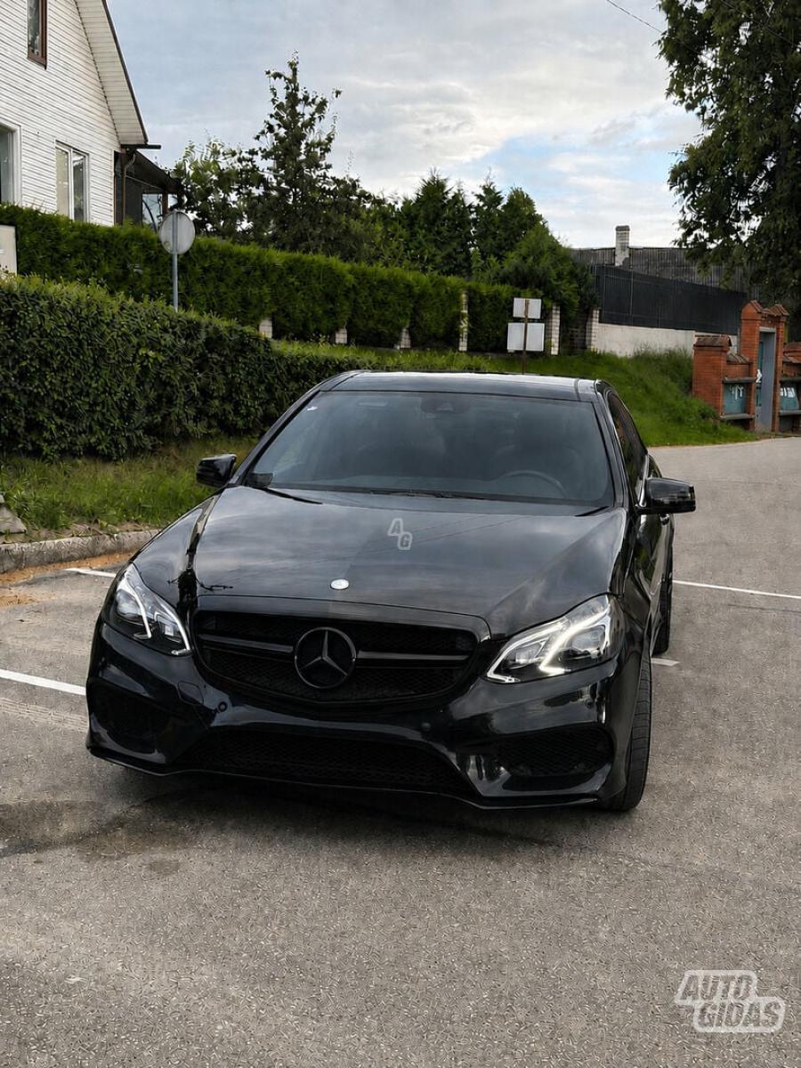 Black Mercedes-Benz E 350 2013 in Vilnius, with an engine capacity of 3.00 L and mileage of 253 thousand km for 12000 €, photo 1 on AUTOMOTO.COM.LV