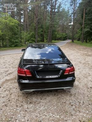 Black Mercedes-Benz E 350 2013 in Vilnius, with an engine capacity of 3.00 L and mileage of 253 thousand km for 12000 €, photo 3 on AUTOMOTO.COM.LV