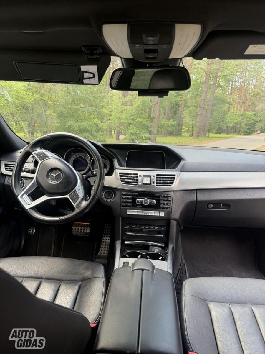 Black Mercedes-Benz E 350 2013 in Vilnius, with an engine capacity of 3.00 L and mileage of 253 thousand km for 12000 €, photo 10 on AUTOMOTO.COM.LV