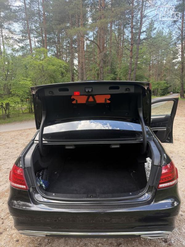 Melns Mercedes-Benz E 350 2013 Viļņa, ar dzinēja tilpumu 3.00 L un nobraukumu 253 tūkst. km par 12000 €, foto 10 vietnē AUTOMOTO.COM.LV