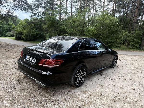 Мерседес E 350 2013 в Вильнюс на AUTOMOTO.COM.LV Черный Мерседес E 350 2013 в Вильнюс, объемом двигателя 0.00 л и пробегом 253 тыс. км за 11300 €, фото 6 на AUTOMOTO.COM.LV