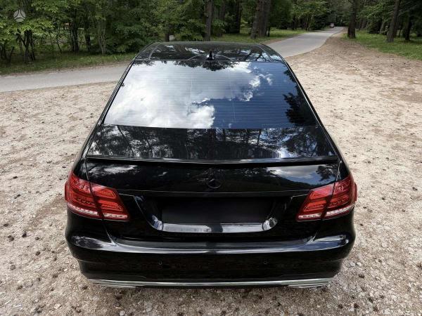 Мерседес E 350 2013 в Вильнюс на AUTOMOTO.COM.LV Черный Мерседес E 350 2013 в Вильнюс, объемом двигателя 0.00 л и пробегом 253 тыс. км за 11300 €, фото 7 на AUTOMOTO.COM.LV