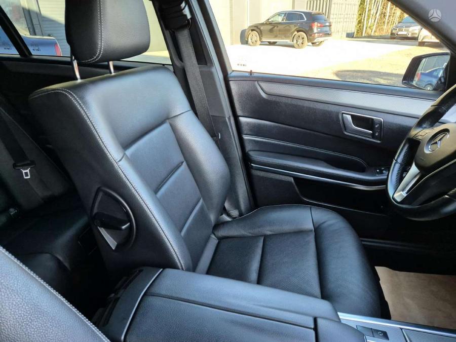 Melns Mercedes-Benz E 350 2014 Utena, ar dzinēja tilpumu 3.50 L un nobraukumu 175 tūkst. km par 11990 €, foto 18 vietnē AUTOMOTO.COM.LV