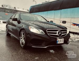 Black Mercedes-Benz E 350 2014 in Panevezys, with an engine capacity of 3.50 L and mileage of 190 thousand km for 12999 €, photo 11 on AUTOMOTO.COM.LV