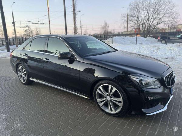 Black Mercedes-Benz E 350 2014 in Kaunas, with an engine capacity of 3.50 L and mileage of 141 thousand km for 11900 €, photo 4 on AUTOMOTO.COM.LV
