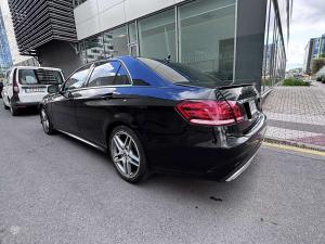 Melns Mercedes-Benz E 350 2014 Viļņa, ar dzinēja tilpumu 3.50 L un nobraukumu 196 tūkst. km par 12500 €, foto 5 vietnē AUTOMOTO.COM.LV