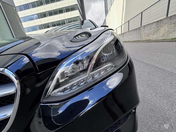 Black Mercedes-Benz E 350 2014 in Vilnius, with an engine capacity of 3.50 L and mileage of 196 thousand km for 12500 €, photo 8 on AUTOMOTO.COM.LV