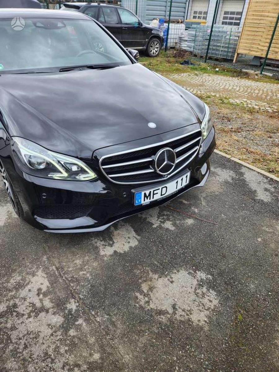 Melns Mercedes-Benz E 350 2015 Šauļi, ar dzinēja tilpumu 2.99 L un nobraukumu 265 tūkst. km par 12500 €, foto 5 vietnē AUTOMOTO.COM.LV