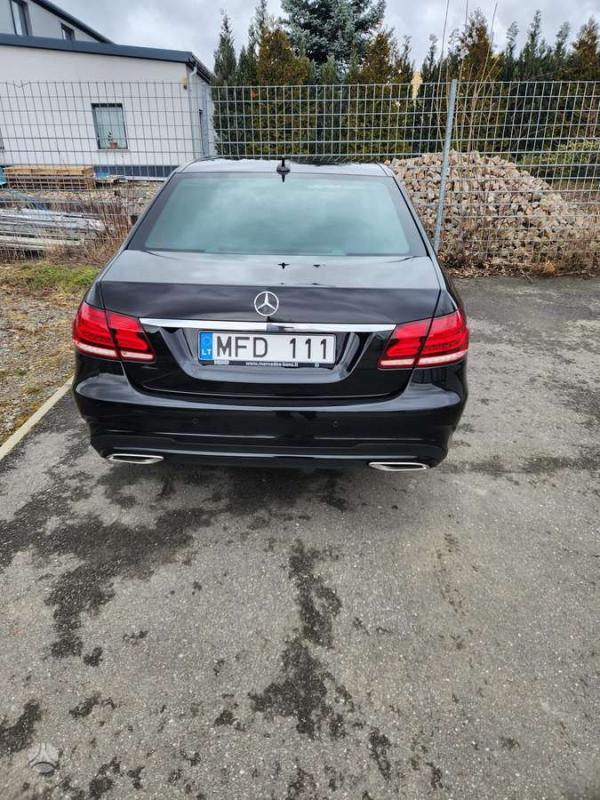 Melns Mercedes-Benz E 350 2015 Šauļi, ar dzinēja tilpumu 2.99 L un nobraukumu 265 tūkst. km par 12500 €, foto 10 vietnē AUTOMOTO.COM.LV