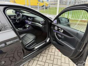 Melns Mercedes-Benz E 350 2016 Klaipėda, ar dzinēja tilpumu 2.99 L un nobraukumu 308 tūkst. km par 27900 €, foto 4 vietnē AUTOMOTO.COM.LV