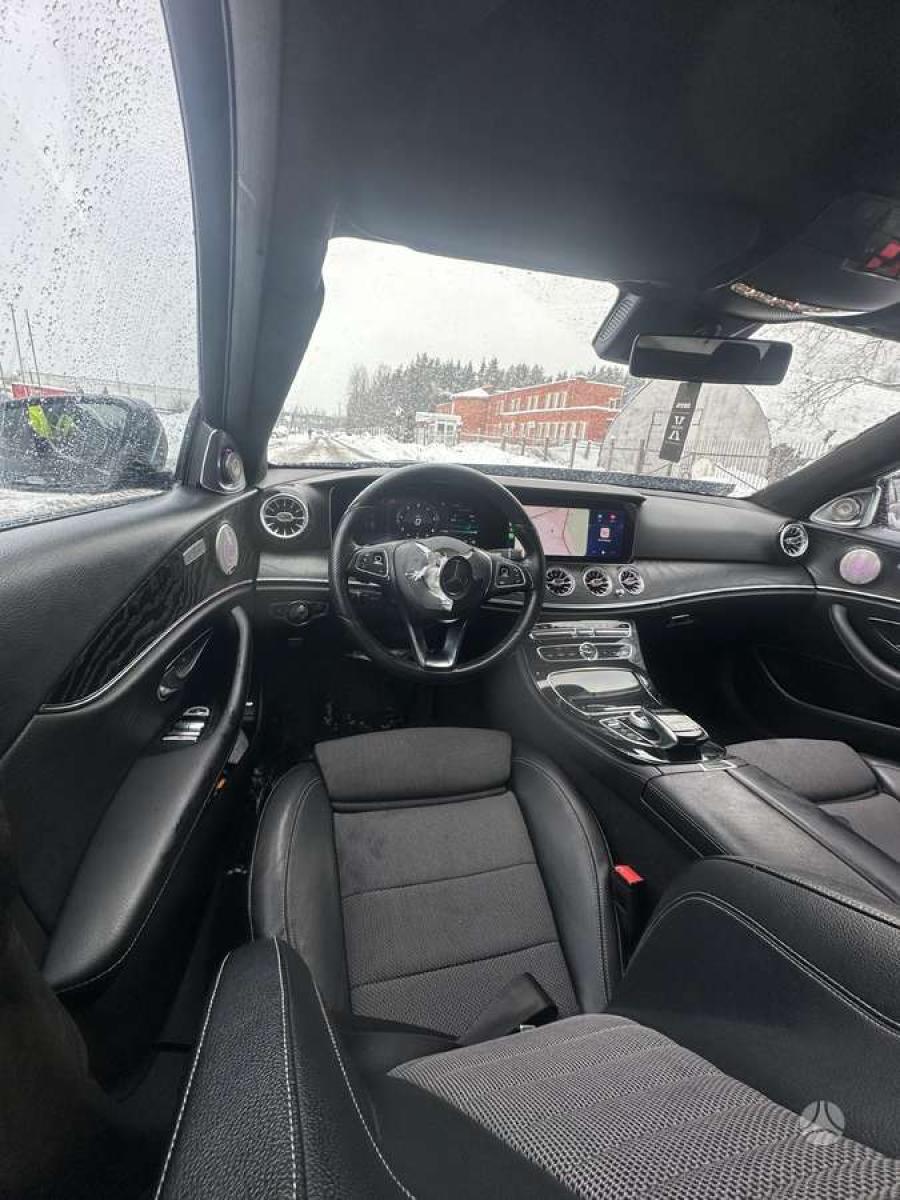 Melns Mercedes-Benz E 350 2016 Viļņa, ar dzinēja tilpumu 2.99 L un nobraukumu 173 tūkst. km par 10500 €, foto 9 vietnē AUTOMOTO.COM.LV