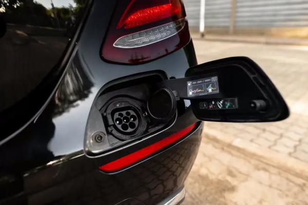 Melns Mercedes-Benz E 350 2016 Jelgava, ar dzinēja tilpumu 2.00 L un nobraukumu 246 tūkst. km par 21900 €, foto 8 vietnē AUTOMOTO.COM.LV