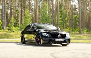 Melns Mercedes-Benz E 350 2016 Rīga, ar dzinēja tilpumu 2.00 L un nobraukumu 208 tūkst. km par 25990 €, foto 3 vietnē AUTOMOTO.COM.LV