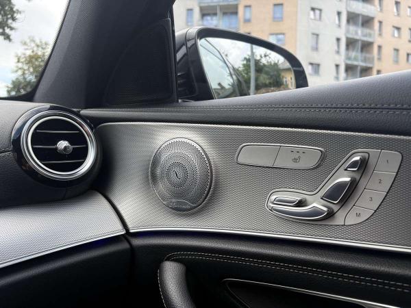 Melns Mercedes-Benz E 350 2016 Viļņa, ar dzinēja tilpumu 2.99 L un nobraukumu 157 tūkst. km par 20900 €, foto 11 vietnē AUTOMOTO.COM.LV