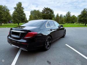 Black Mercedes-Benz E 350 2016 in Alytus, with an engine capacity of 2.99 L and mileage of 197 thousand km for 21000 €, photo 6 on AUTOMOTO.COM.LV