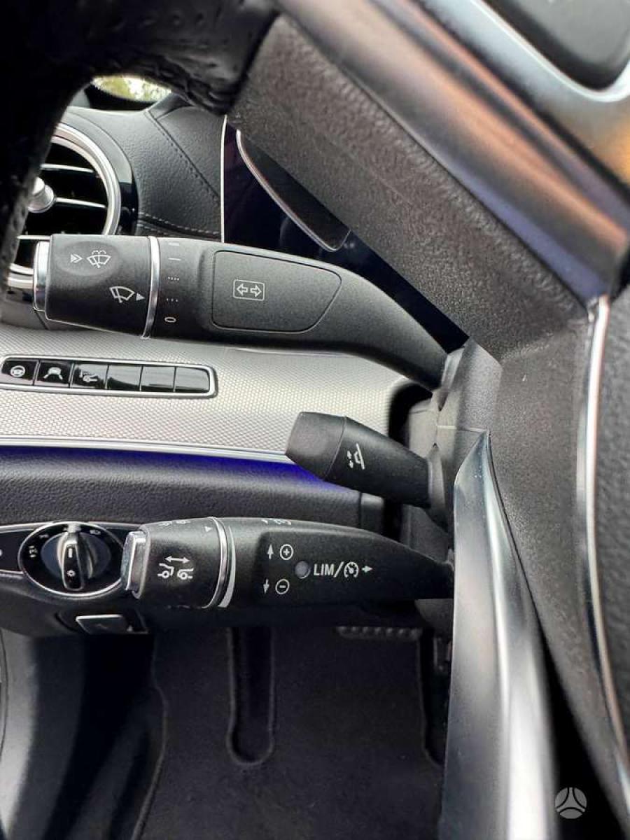 Black Mercedes-Benz E 350 2016 in Alytus, with an engine capacity of 2.99 L and mileage of 197 thousand km for 21000 €, photo 13 on AUTOMOTO.COM.LV