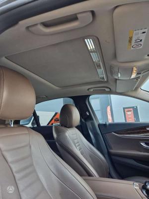 Black Mercedes-Benz E 350 2016 in Vilnius, with an engine capacity of 2.99 L and mileage of 200 thousand km for 17500 €, photo 15 on AUTOMOTO.COM.LV