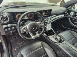 Black Mercedes-Benz E 350 2016 in Daugavpils, with an engine capacity of 3.00 L and mileage of 101 thousand km for 25000 €, photo  on AUTOMOTO.COM.LV