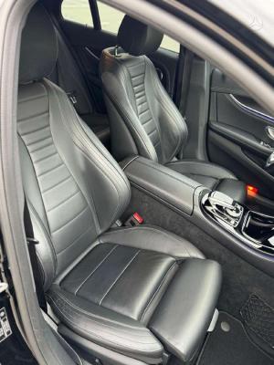 Black Mercedes-Benz E 350 2017 in Vilnius, with an engine capacity of 2.99 L and mileage of 269 thousand km for 24600 €, photo 11 on AUTOMOTO.COM.LV