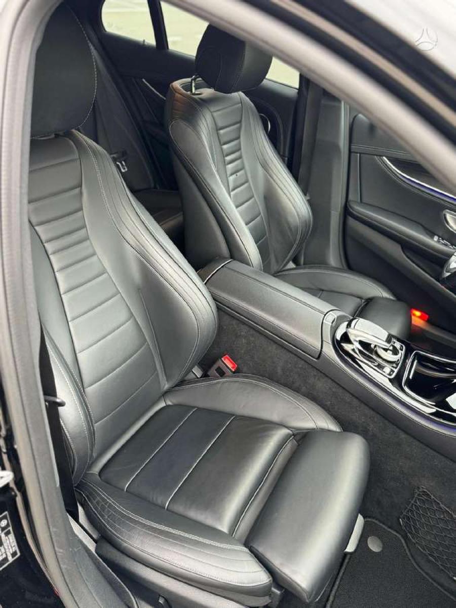 Black Mercedes-Benz E 350 2017 in Vilnius, with an engine capacity of 2.99 L and mileage of 269 thousand km for 24600 €, photo 11 on AUTOMOTO.COM.LV