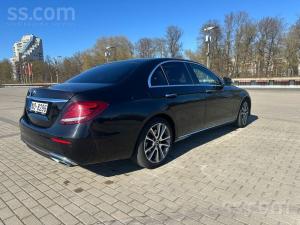 Black Mercedes-Benz E 350 2017 in Riga, with an engine capacity of 3.00 L and mileage of 240 thousand km for 22900 €, photo 6 on AUTOMOTO.COM.LV