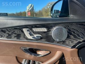 Black Mercedes-Benz E 350 2017 in Riga, with an engine capacity of 3.00 L and mileage of 240 thousand km for 22900 €, photo 10 on AUTOMOTO.COM.LV