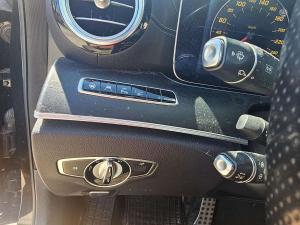 Melns Mercedes-Benz E 350 2017 Alīta, ar dzinēja tilpumu 2.99 L un nobraukumu 195 tūkst. km par 33500 €, foto 9 vietnē AUTOMOTO.COM.LV