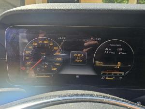 Melns Mercedes-Benz E 350 2017 Alīta, ar dzinēja tilpumu 2.99 L un nobraukumu 195 tūkst. km par 33500 €, foto 13 vietnē AUTOMOTO.COM.LV