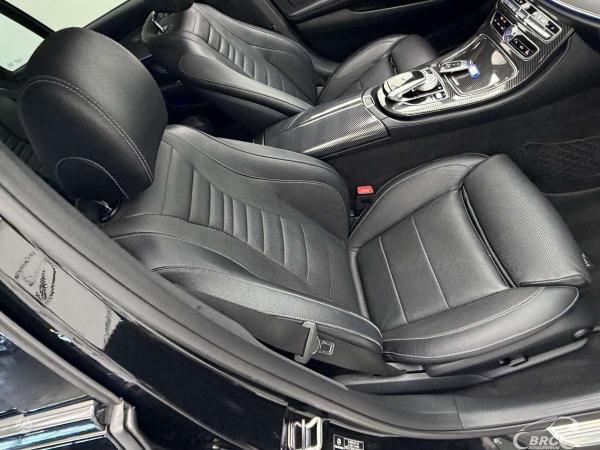 Black Mercedes-Benz E 350 2017 in Vilnius, with an engine capacity of 1.99 L and mileage of 154 thousand km for 20900 €, photo 6 on AUTOMOTO.COM.LV