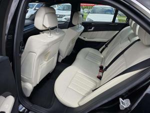 Black Mercedes-Benz E 350 2017 in Vilnius, with an engine capacity of 2.99 L and mileage of 200 thousand km for 15000 €, photo 12 on AUTOMOTO.COM.LV