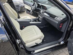 Black Mercedes-Benz E 350 2017 in Vilnius, with an engine capacity of 2.99 L and mileage of 200 thousand km for 15000 €, photo 13 on AUTOMOTO.COM.LV